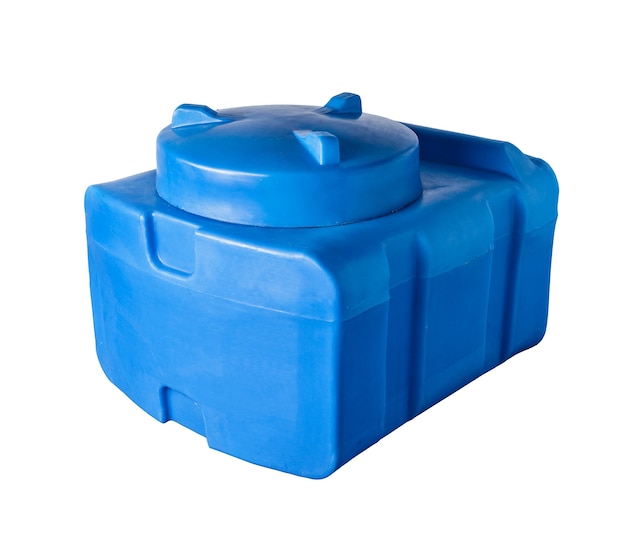Enorme tanque de plástico para água isolada no branco | Foto Premium Enorme tanque de plástico para água isolada no branco | Foto Premium