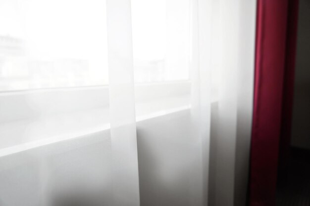Cortinas transparentes en la ventana. | Foto Premium Cortinas transparentes en la ventana. | Foto Premium