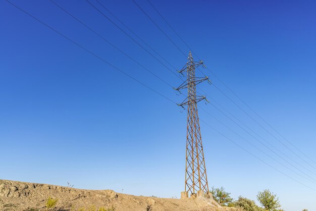 Red de distribución eléctrica | Foto Premium Red de distribución eléctrica | Foto Premium