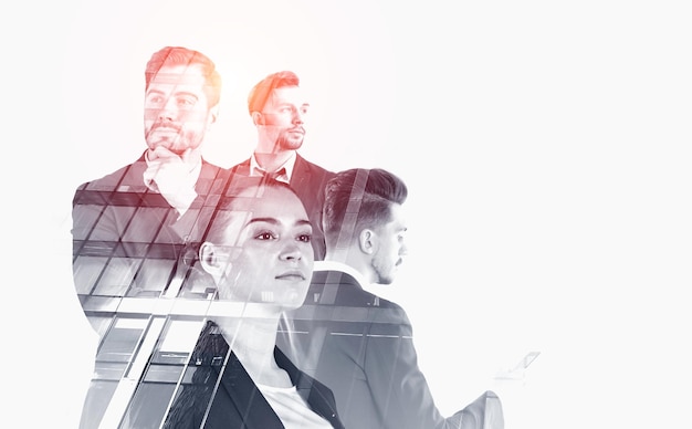 Retratos de três jovens empresários pensativos e empresária confiante ... Retratos de três jovens empresários pensativos e empresária confiante ...