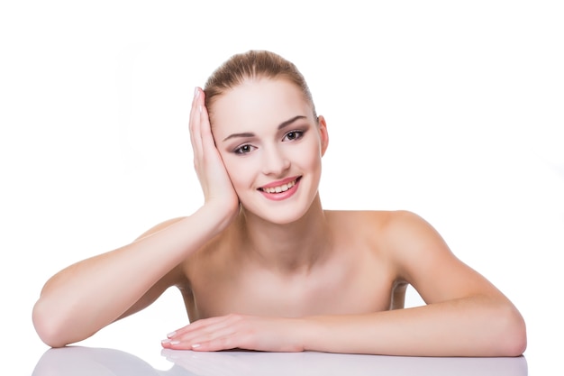 Free Photo Beauty Portrait Beautiful Spa Woman Touching Her Face