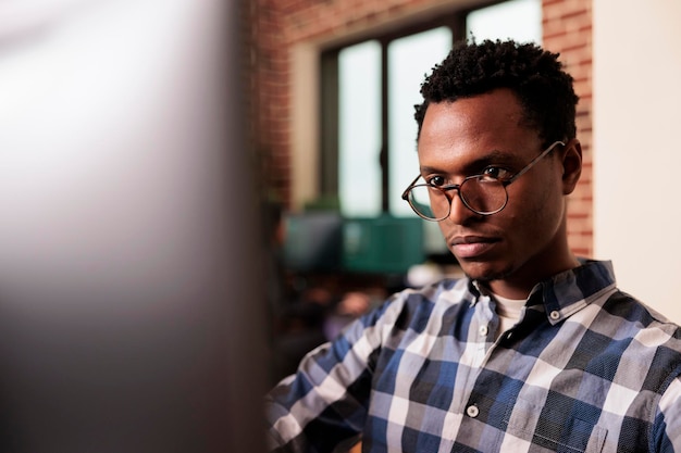 Black Man Programmer Images - Free Download on Freepik