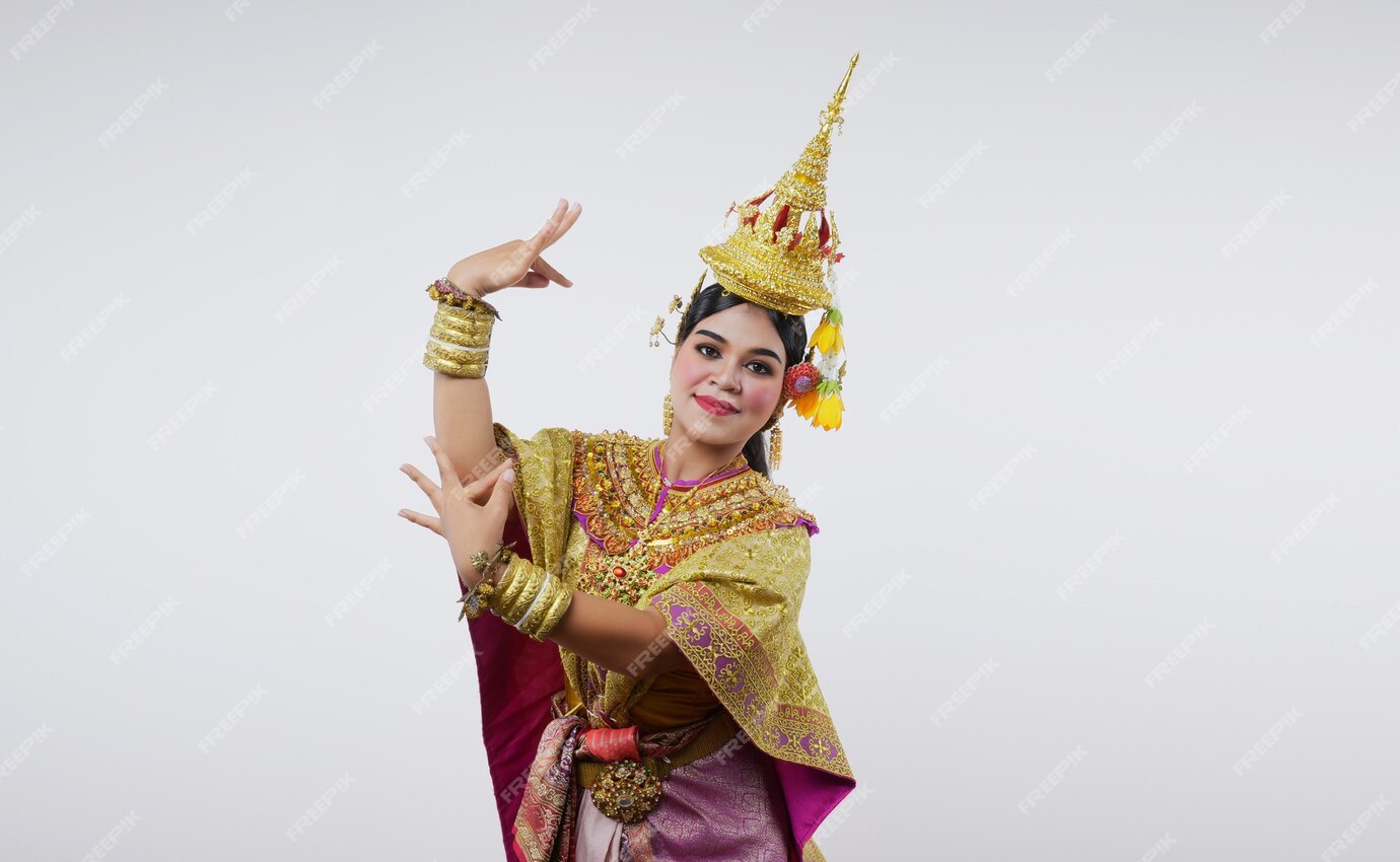 Free Photo Thailand Dancing In Masked Khon Benjakai On Gray Thai Art