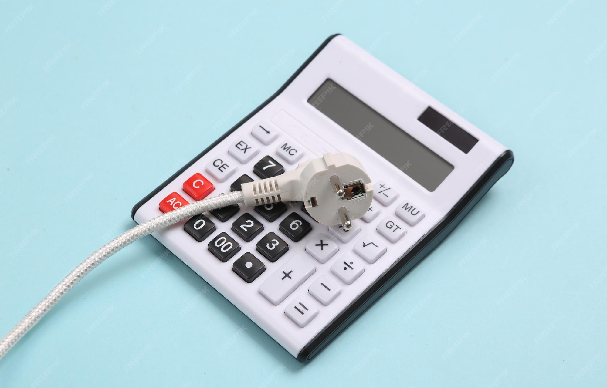 Fiche D'alimentation Avec Calculatrice Sur Fond Bleu Compter Le ... Fiche D'alimentation Avec Calculatrice Sur Fond Bleu Compter Le ...