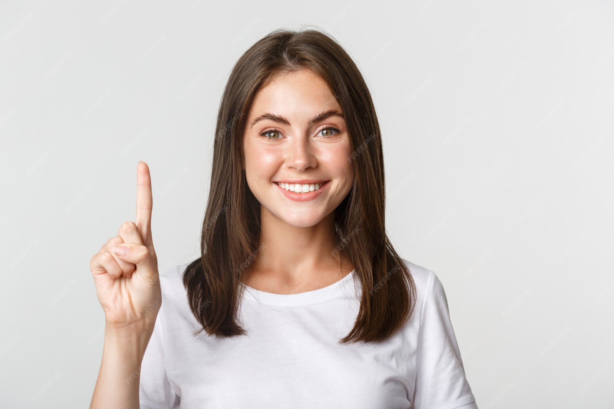 Premium Photo Close Up Of Cheerful Attractive Young Woman Smiling