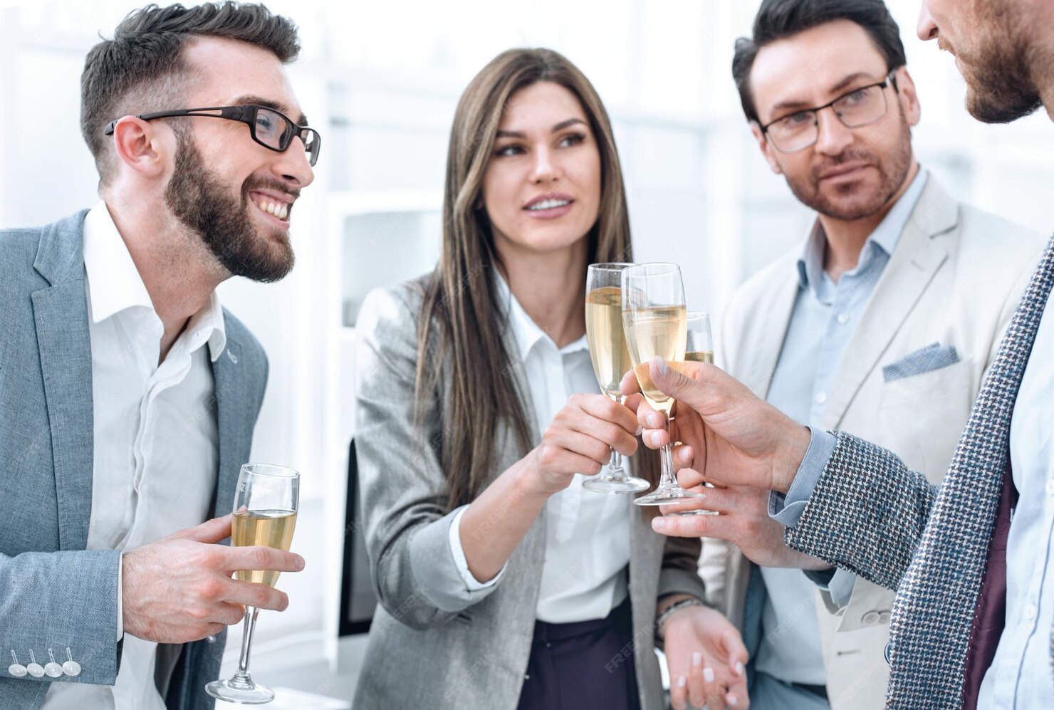 Premium Photo | Close upbusiness people celebrate their success Premium Photo | Close upbusiness people celebrate their success