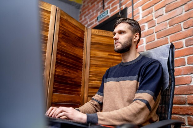 Premium Photo Developing Programming And Coding Technologies Website Design Programmer Working