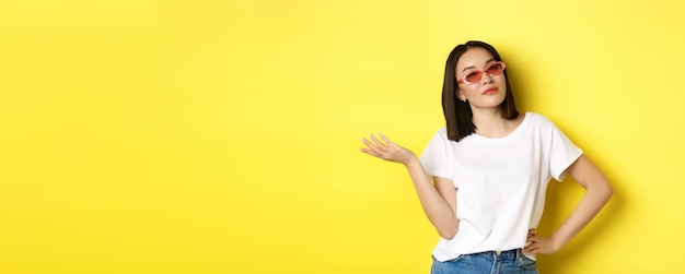 Premium Photo Fashion And Lifestyle Concept Sassy And Confident Asian
