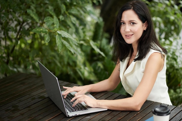 Premium Photo | Female Entrepreneur Working on Laptop Premium Photo | Female Entrepreneur Working on Laptop