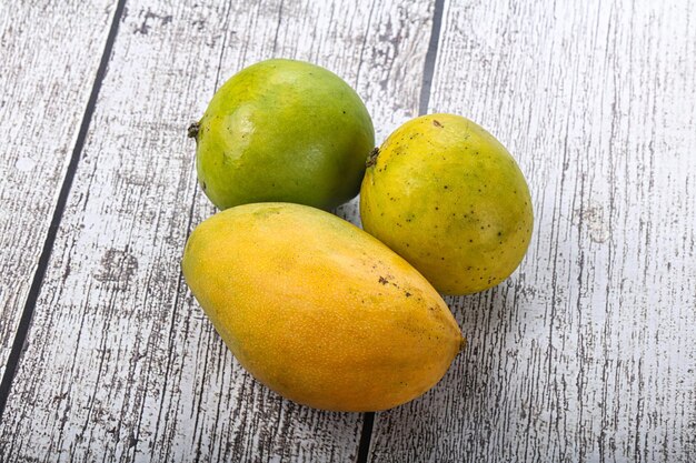 Premium Photo | Fresh sweet and juicy mango heap Premium Photo | Fresh sweet and juicy mango heap