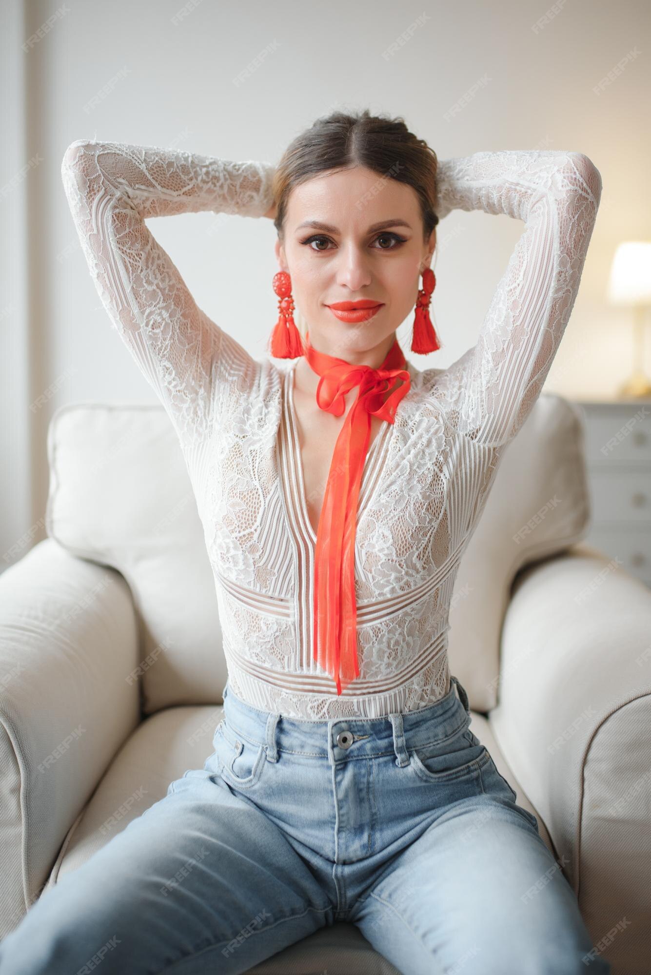 Premium Photo Portrait Of A Beautiful And Sexy Woman At Home