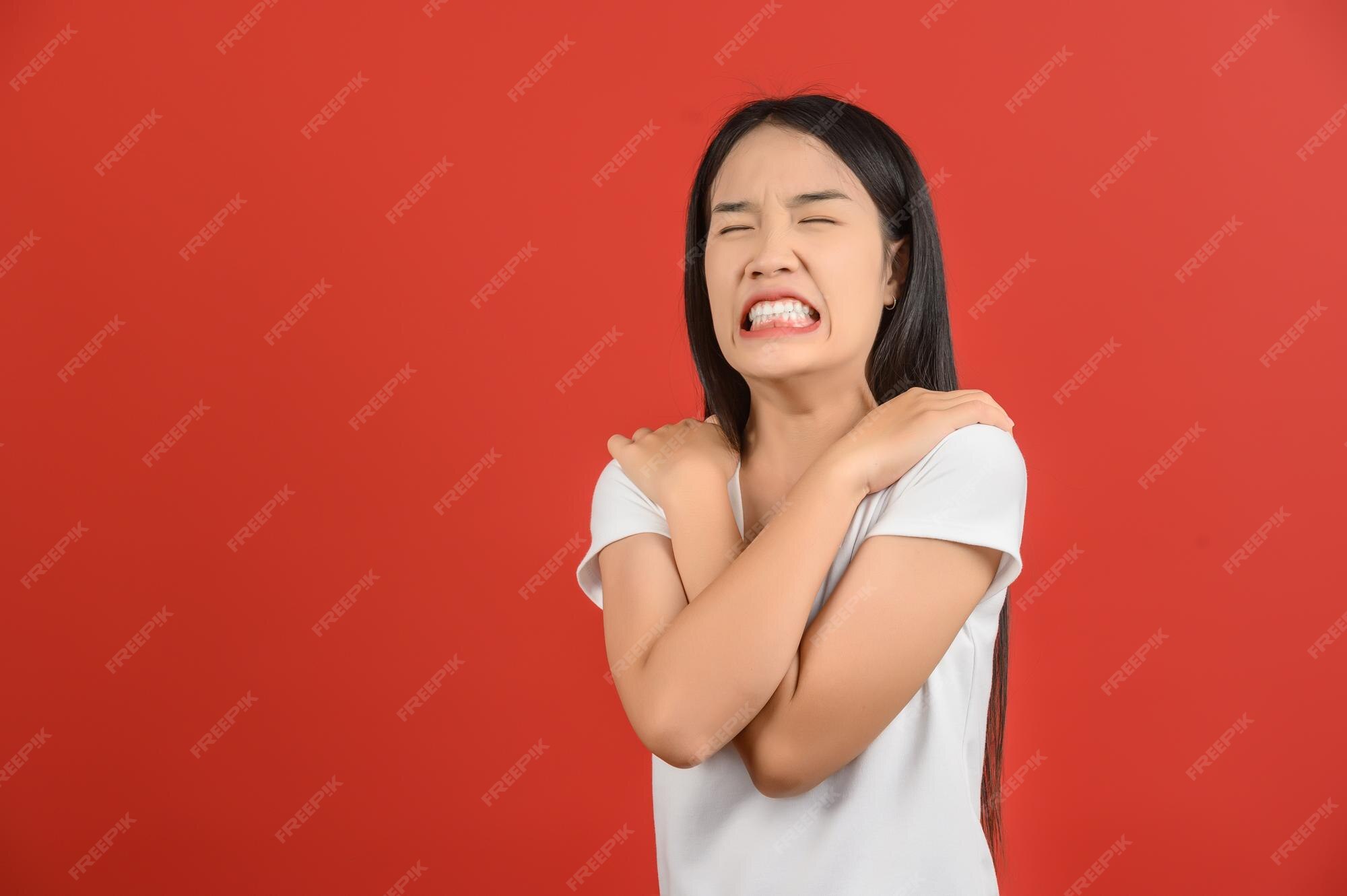 Premium Photo Portrait Of Young Asian Woman In White Tshirt Hugging