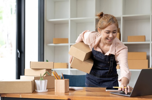 Premium Photo | Portrait of young businesswoman working at home Premium Photo | Portrait of young businesswoman working at home