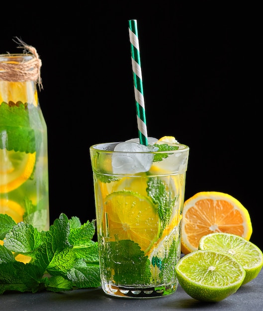 Premium Photo | Refreshing drink lemonade with lemons, mint leaves, ice ... Premium Photo | Refreshing drink lemonade with lemons, mint leaves, ice ...
