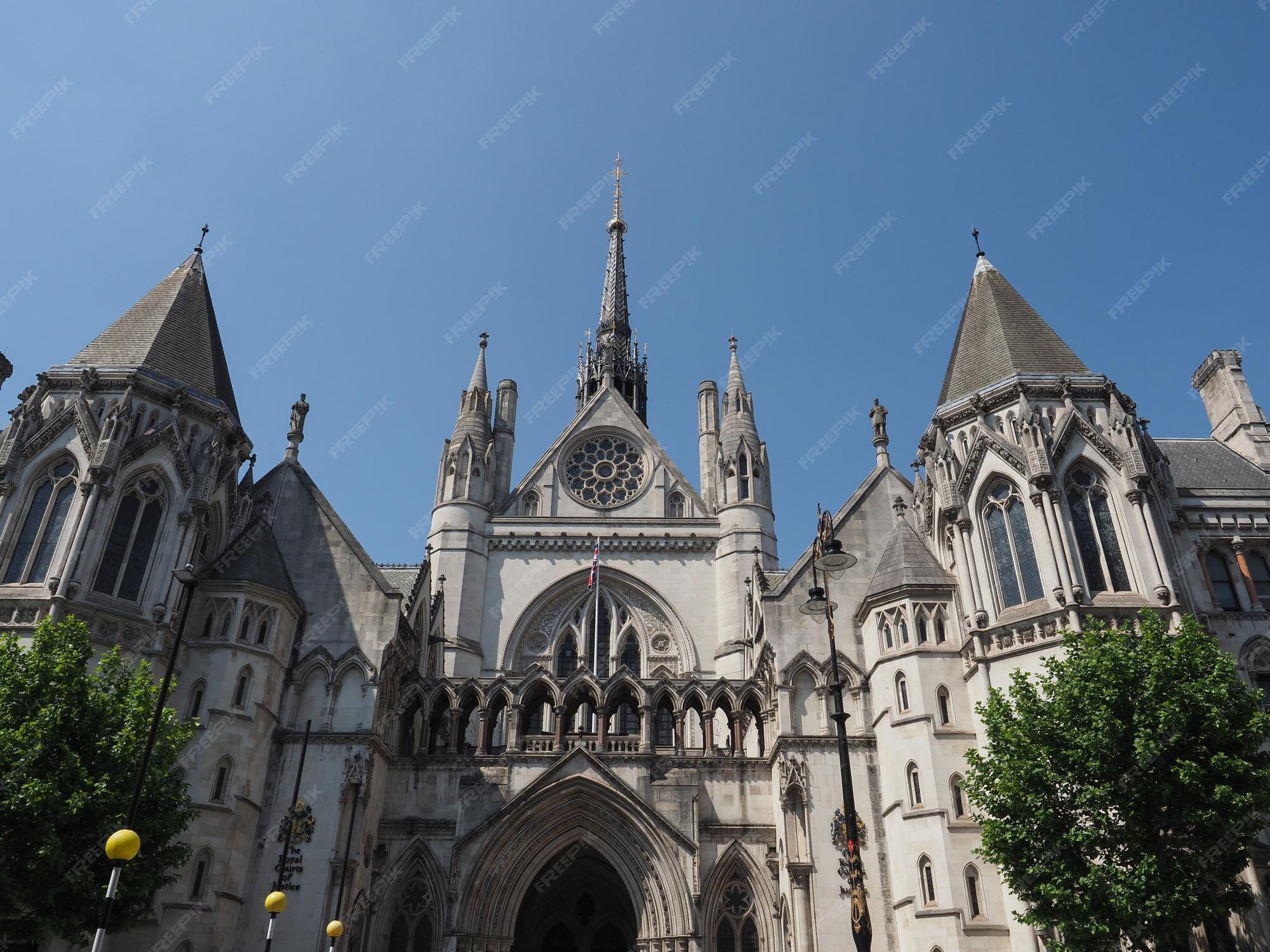 Premium Photo | Royal courts of justice in london Premium Photo | Royal courts of justice in london