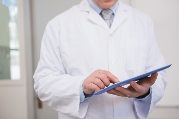 Premium Photo | Scientist using tablet pc Premium Photo | Scientist using tablet pc
