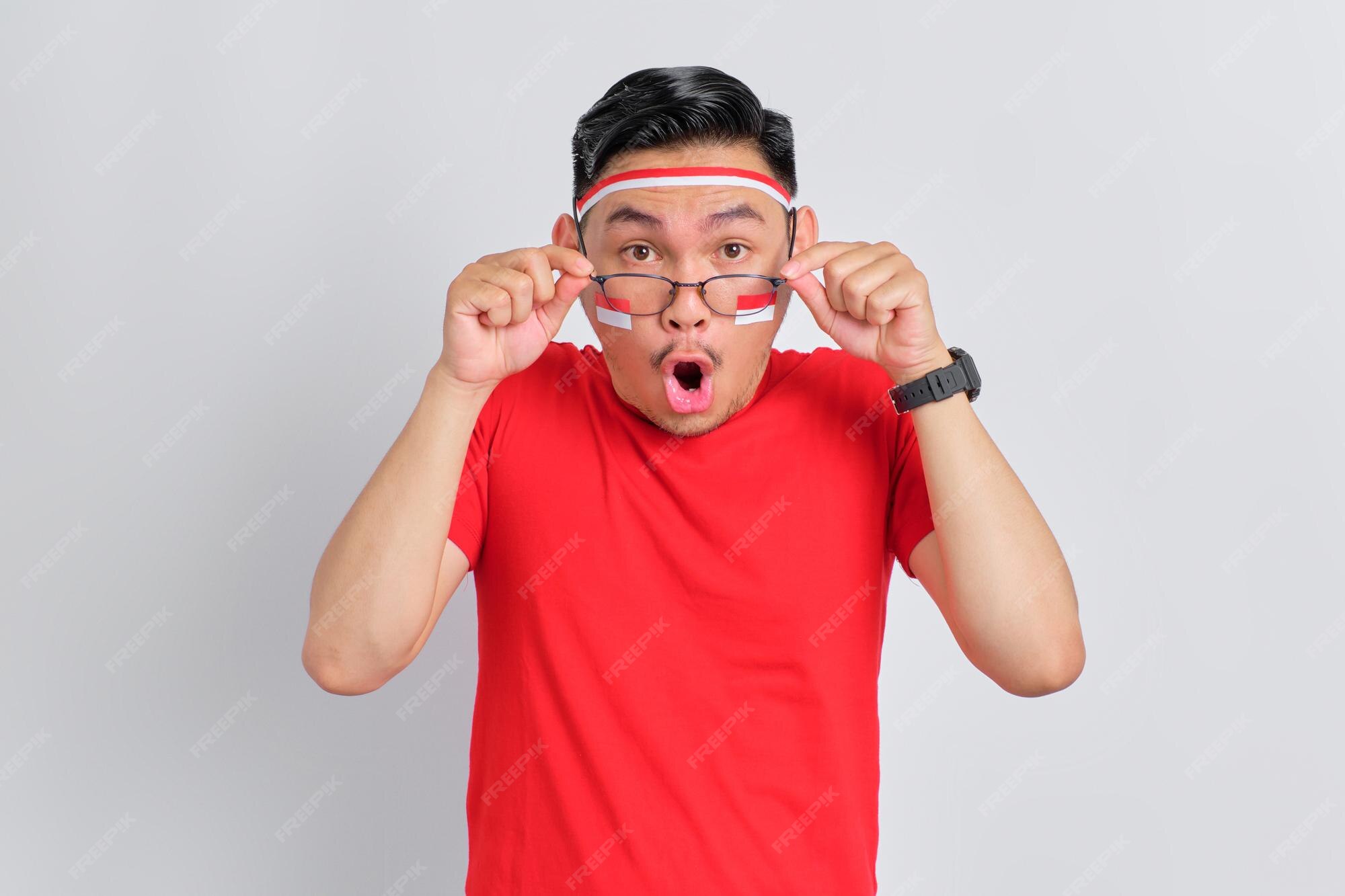 Premium Photo Shocked Young Asian Man Celebrating Indonesian