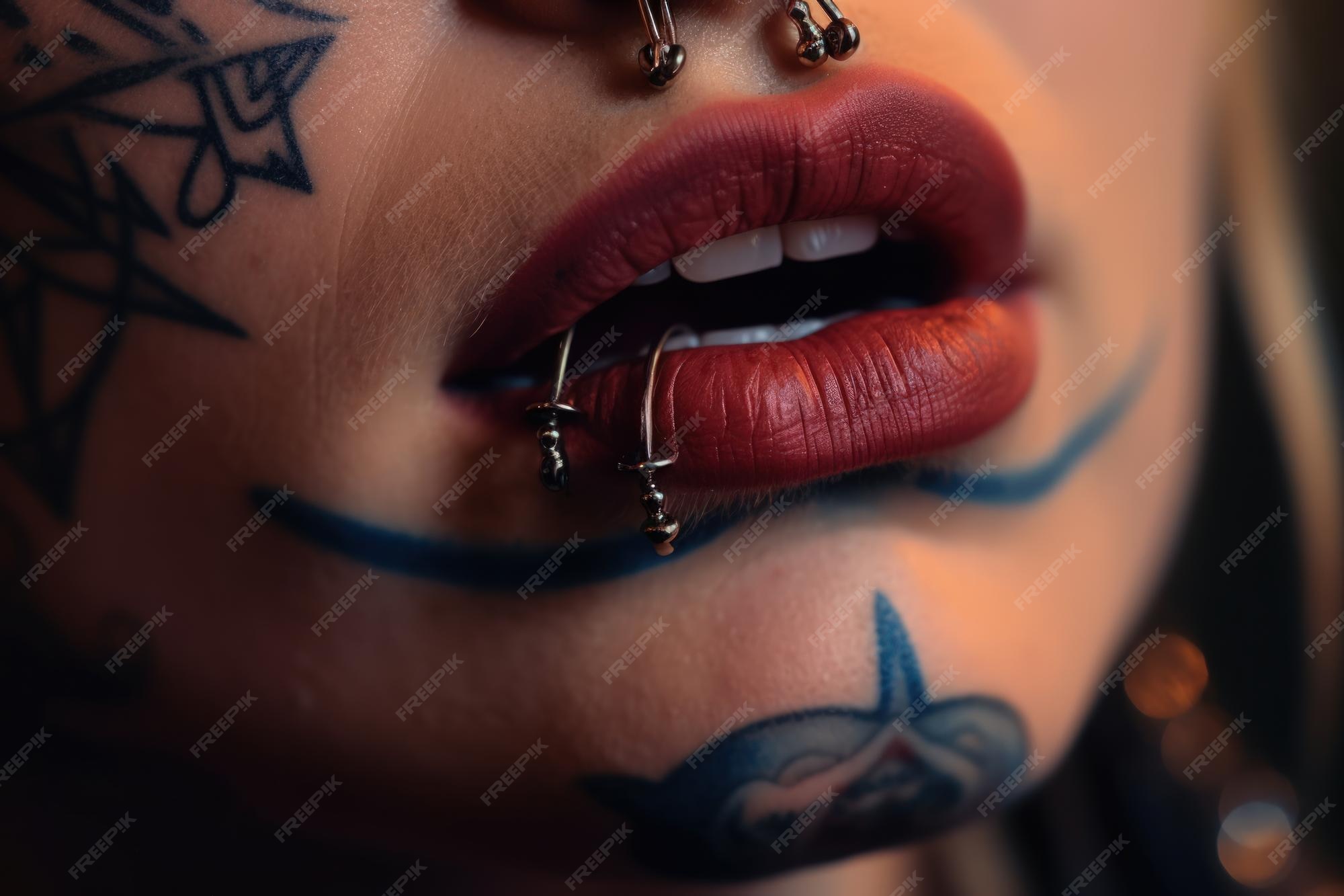 Vampire Bites Lip Piercing