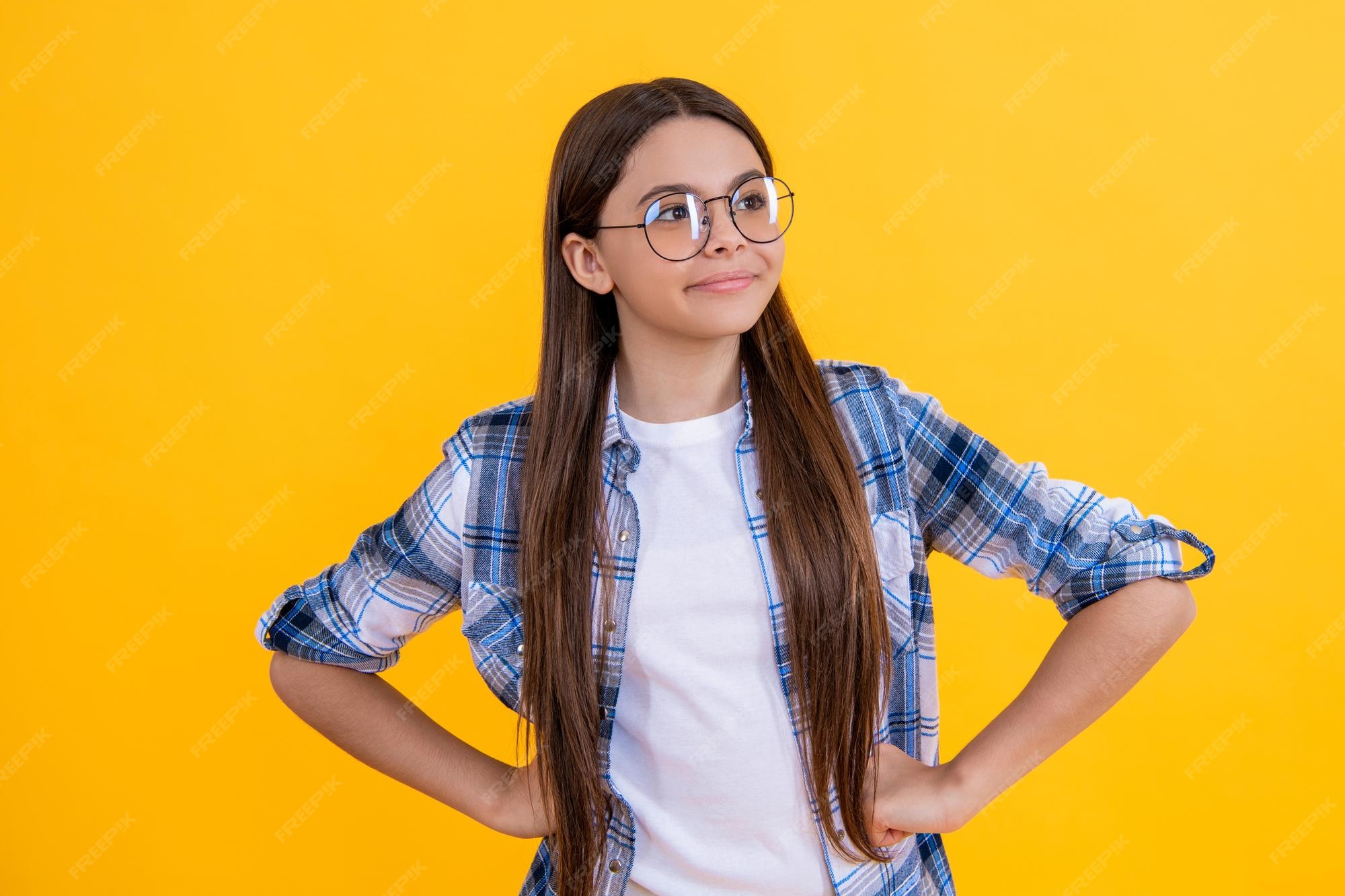 Premium Photo Teenage Girl In Eyesight Eyeglasses Look Somewhere Girl With Eyesight Glasses