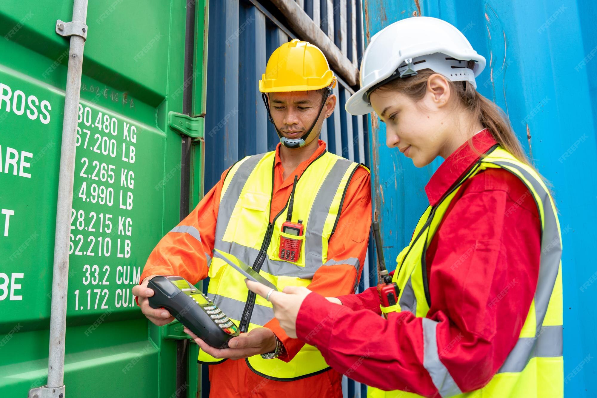 Premium Photo Woman Foreman And Operator Using Credit Card Swipe Machine For Checking Code Of