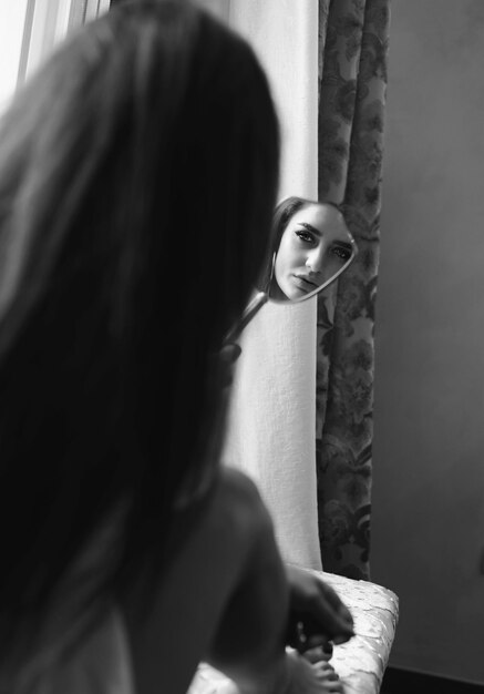 Premium Photo Woman Looking At Camera