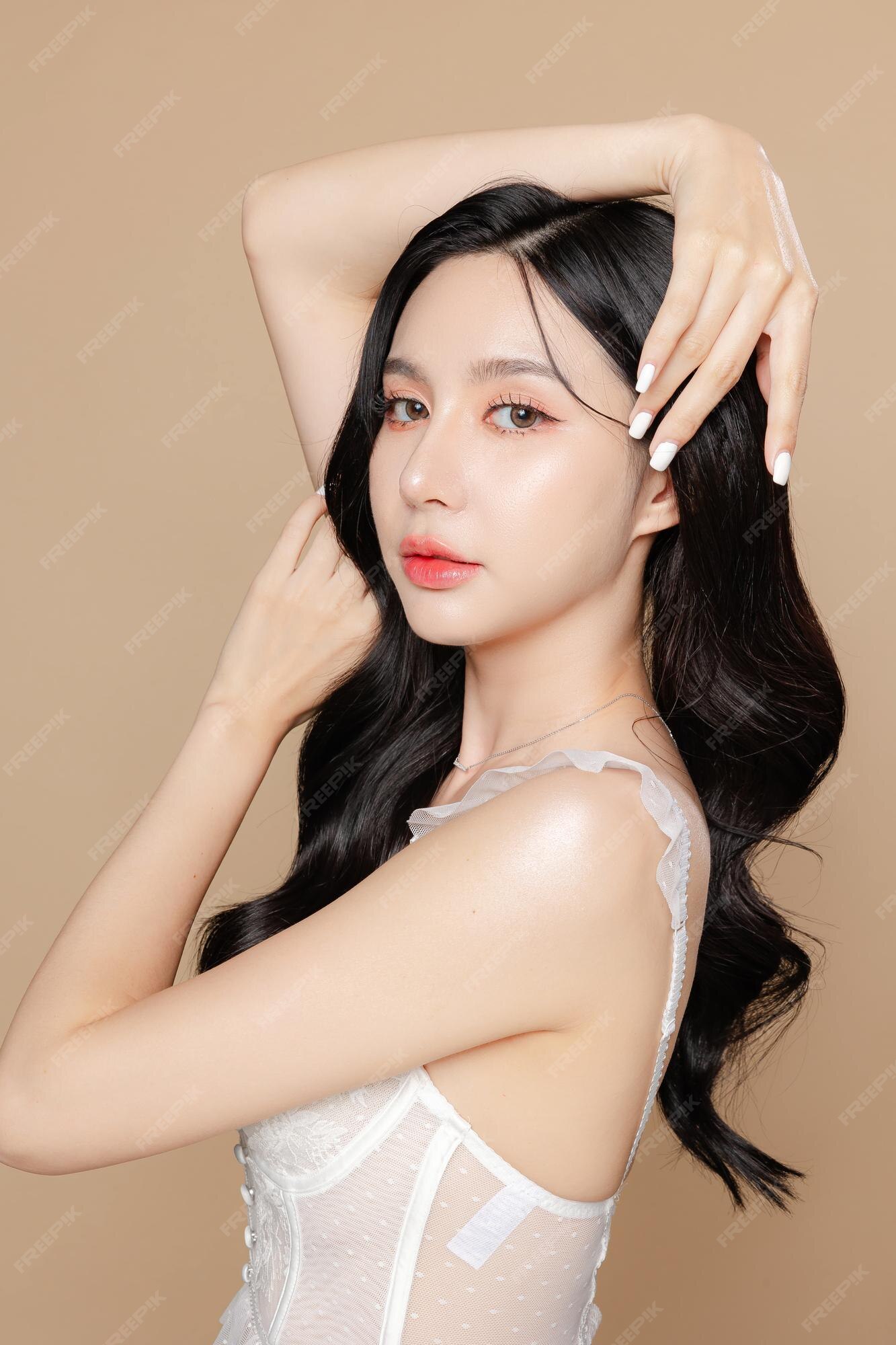 Premium Photo Young Asian Beauty Woman Long Hair In White Lingerie