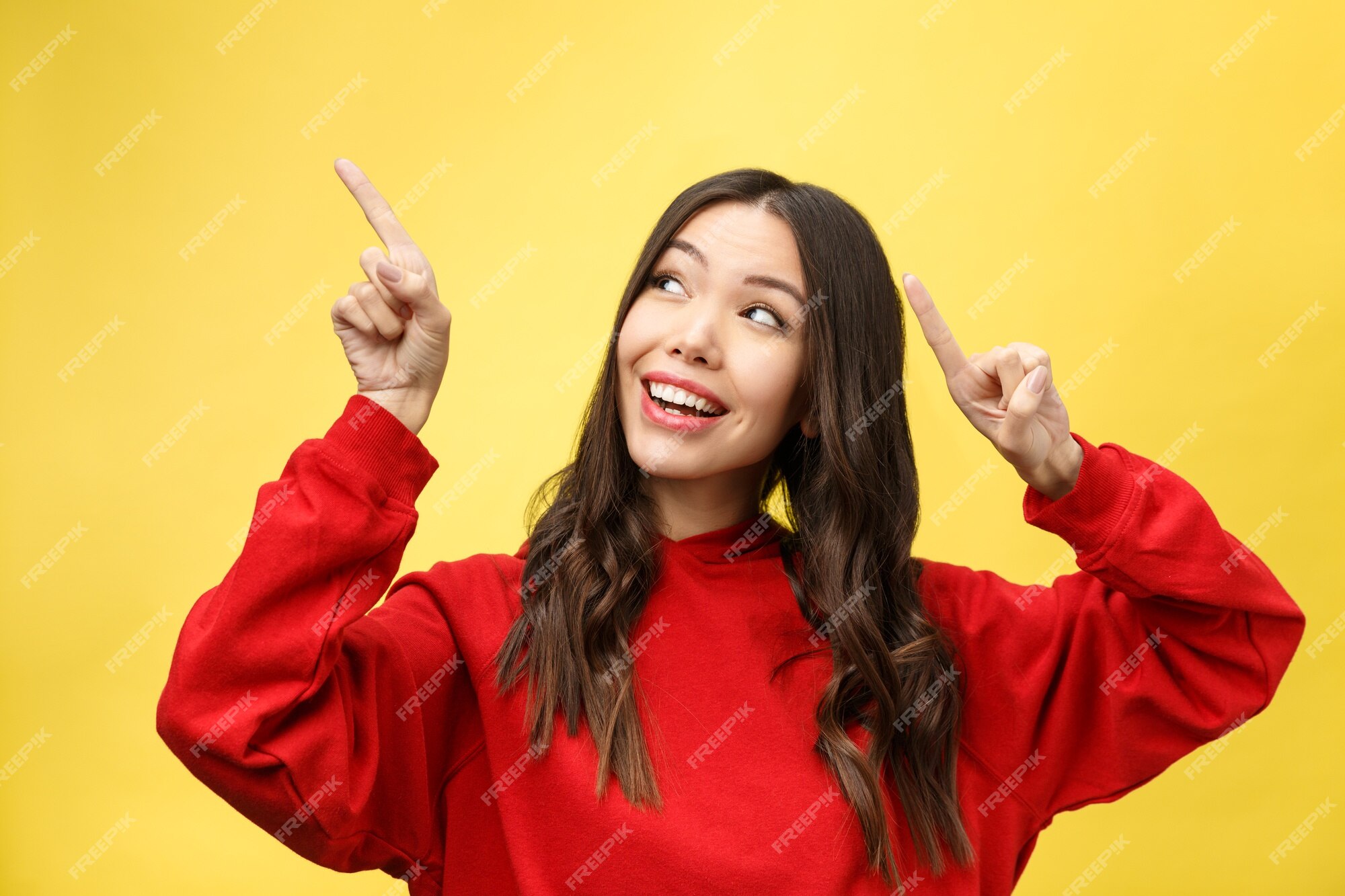 Premium Photo Young Beautiful Asian Woman Pointing Fingers